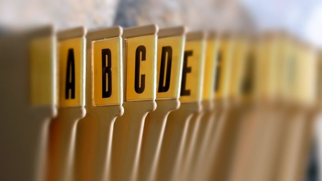 How Organizing Your Bookshelf Transforms Your Reading Life